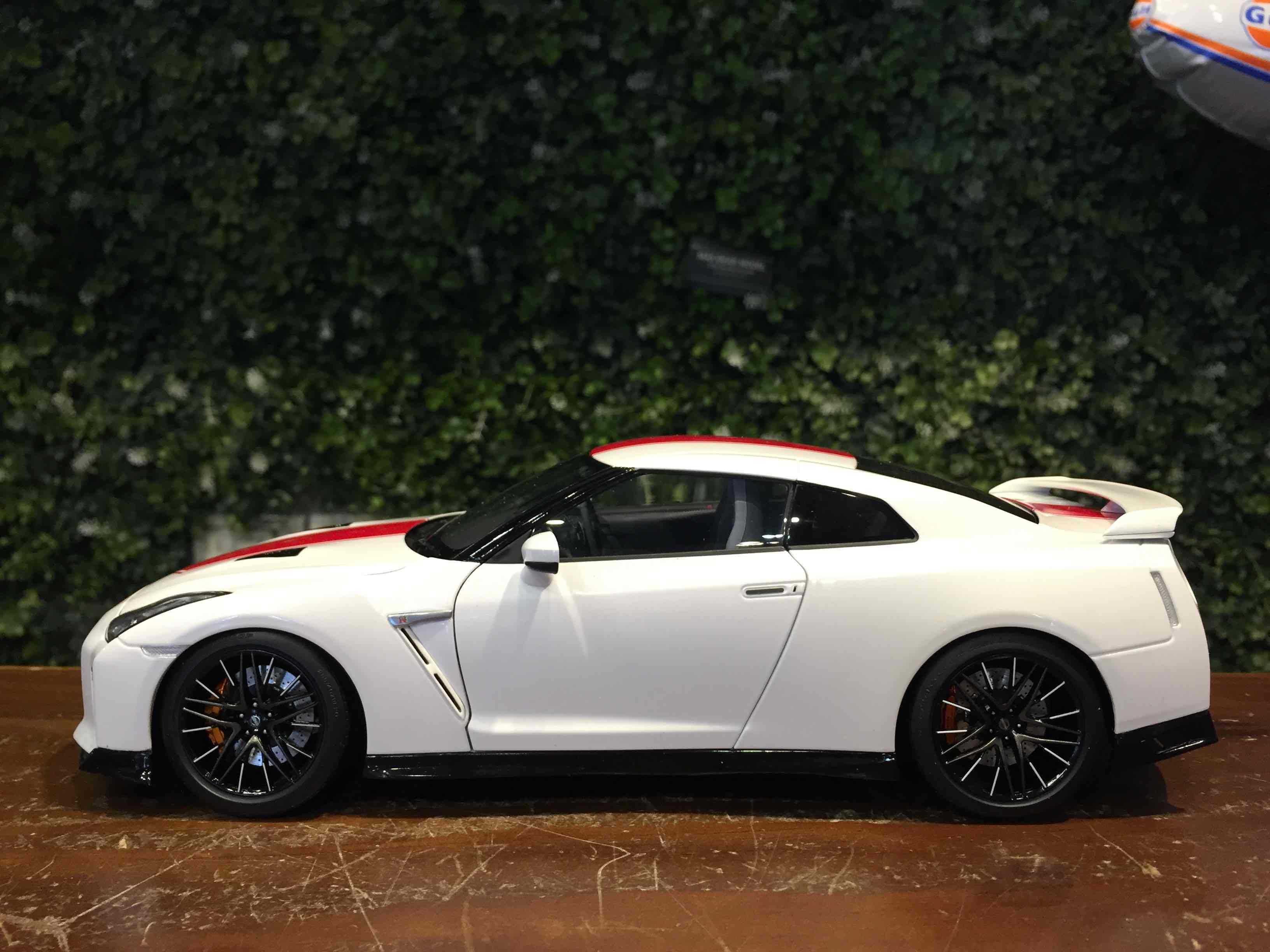 1/18 Motorhelix Nissan GT-R R35 50th Anniversary M83501【MGM】 - Max Gear ...