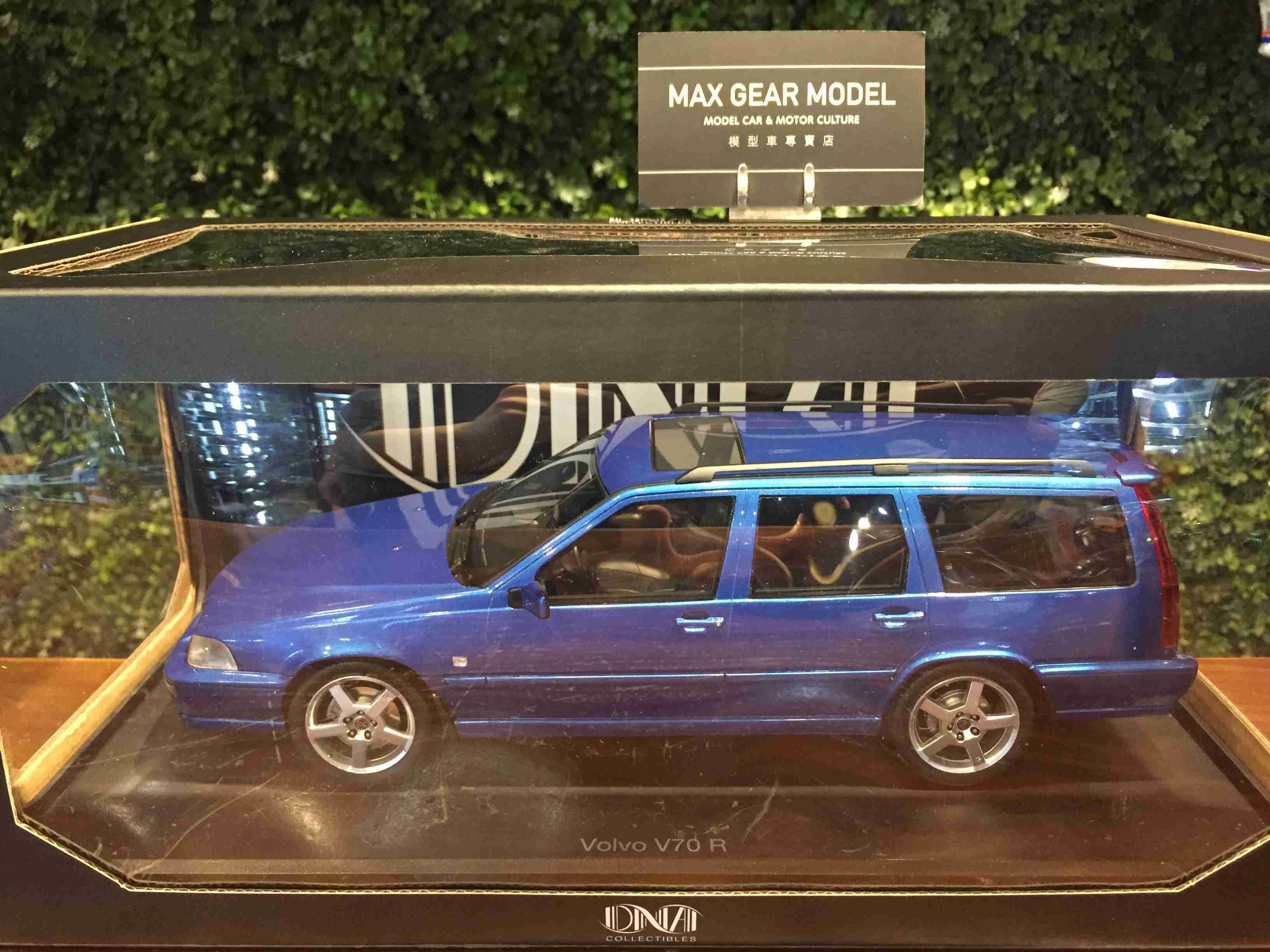 1/18 DNA Volvo V70R Blue DNA000057【MGM】 - Max Gear Model 模型店 | 購物橘子