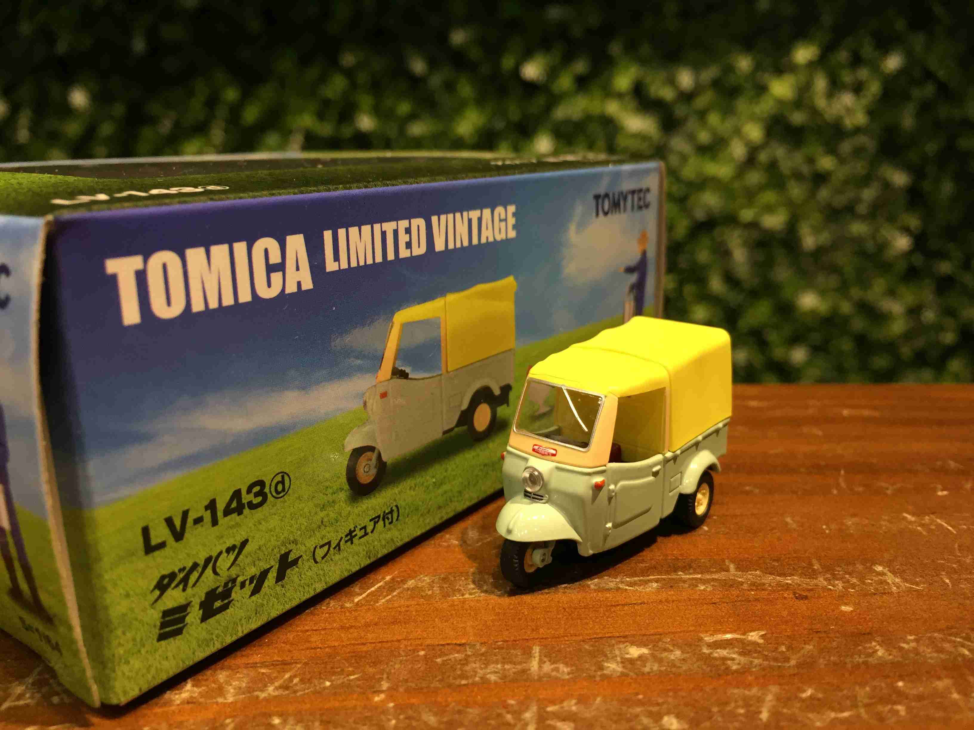 1/64 Tomica Daihatsu Midget with Figure LV-143d【MGM】 - Max Gear Model ...