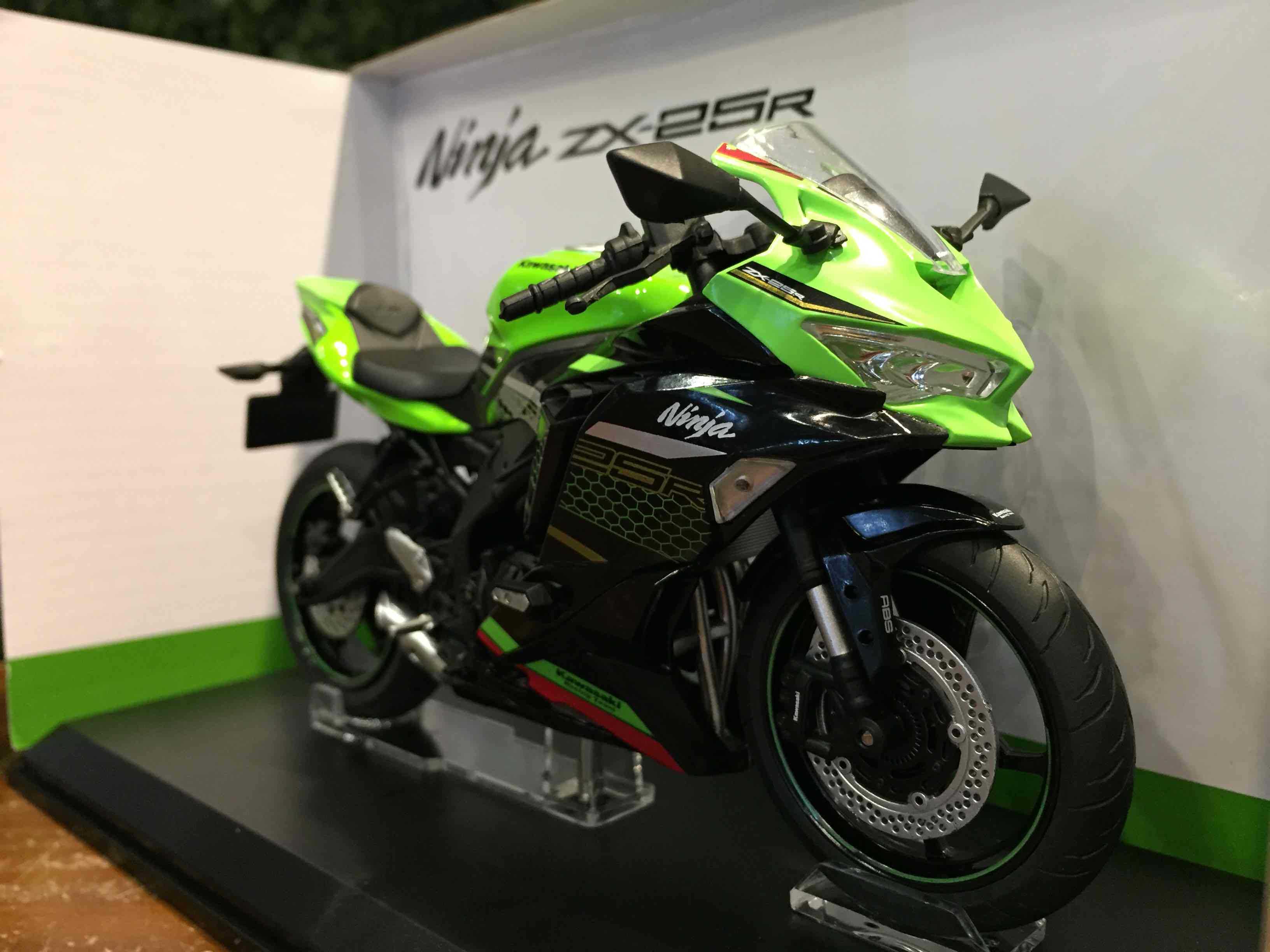 1/12 Aoshima Kawasaki Ninja ZX-25R Green 109694【MGM】 - Max Gear Model ...
